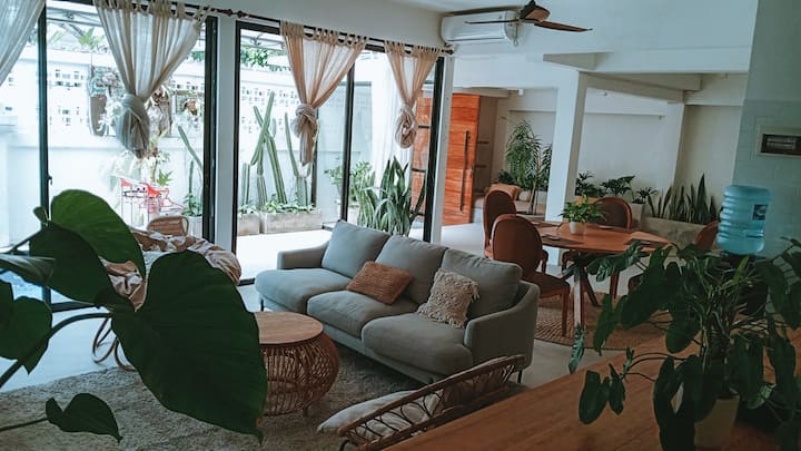 Sanur Beachside Stunner - Sanur