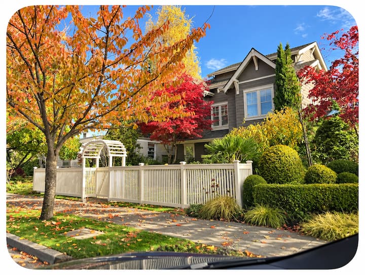 Luxury Home In Madison Park - Seattle, WA
