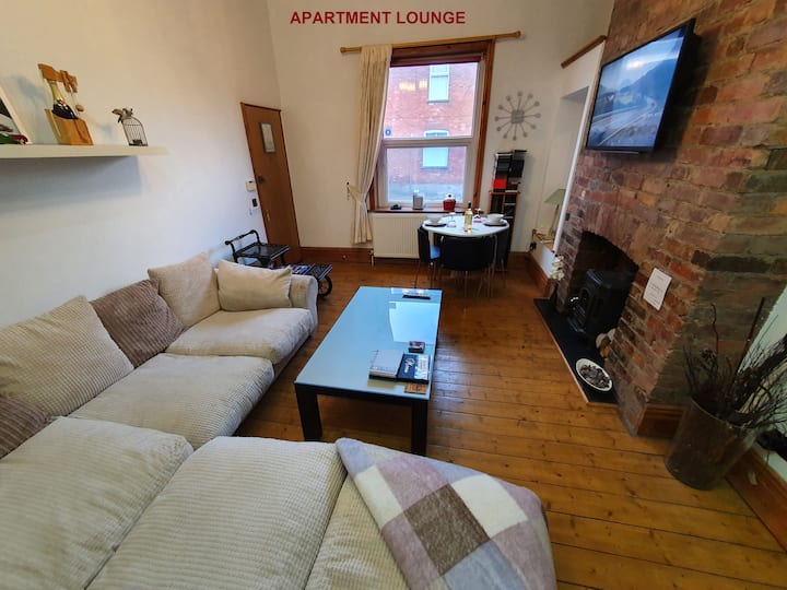 Free Dog Stay, Gavin N Stacey - Sleeps 2 + Child - Barry