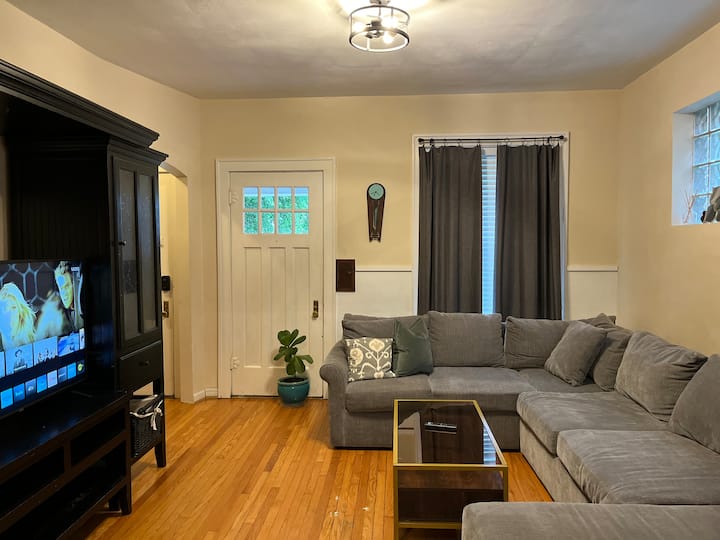 Princeton Heights House&yard Stylish~safe~walkable - Saint-Louis, MO