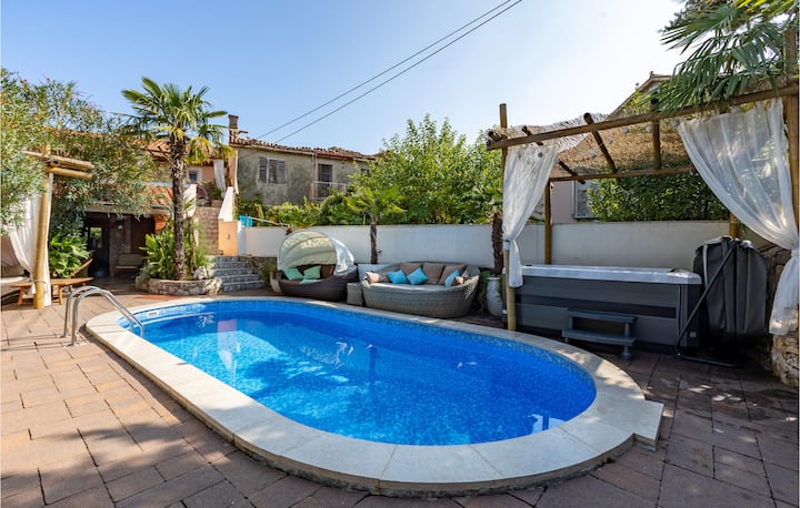Gorgeous Home In Polje - Kroatien