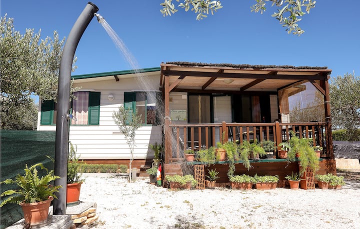 2 Bedroom Amazing (Sta)caravan In Trogir - Croatie