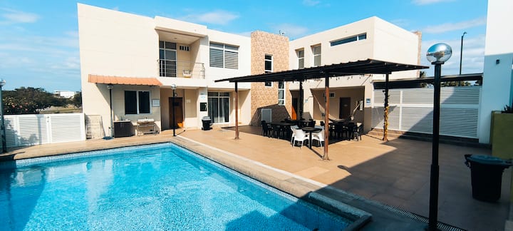 Hermosa Villa En Montecristi Golf Club - 