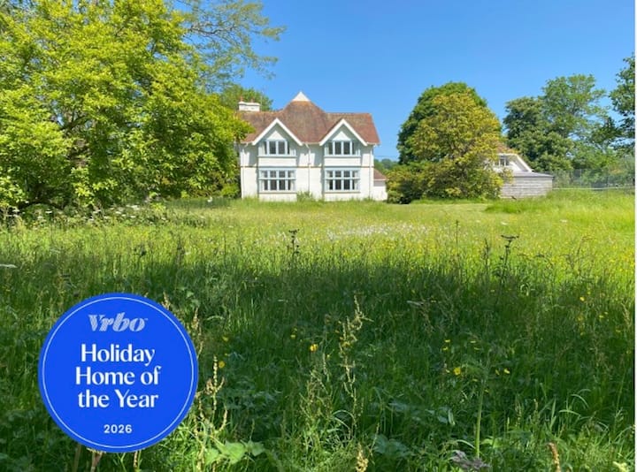 Holiday Home Of The Year | Sleeps 20 | Tennis, Gardens | 1m Jurassic Coast Beach - ライム・レジス