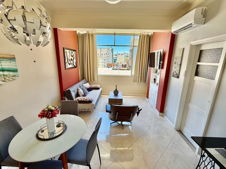 100 Meters From The Beach. Prime Location. Elegant - Rio de Janeiro