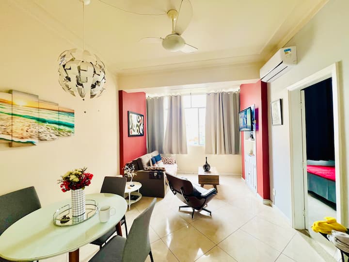 100 Meters From The Beach. Prime Location. Elegant - Copacabana