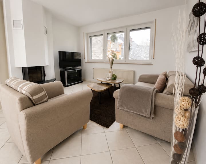 Moderne 2-etagen-wohnung - Nur 0,3 Km Vom Zentrum - Remscheid