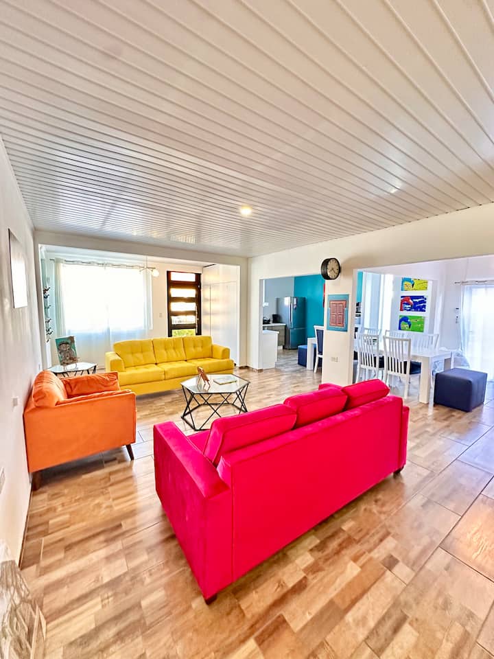 Modern Cityhome 2br/2ba Pool 3 Min Walk To Beach - Aruba