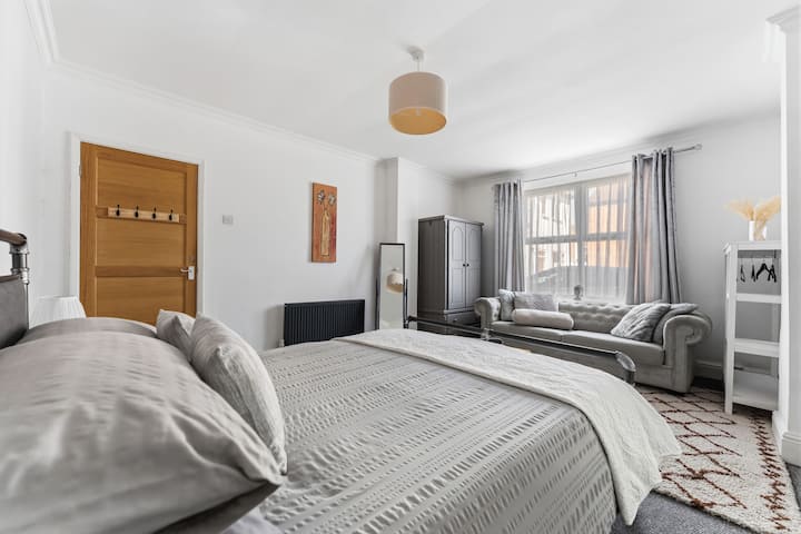 Cleethorpes 2 Bedroom Big Ground Floor Modern Flat - Cleethorpes