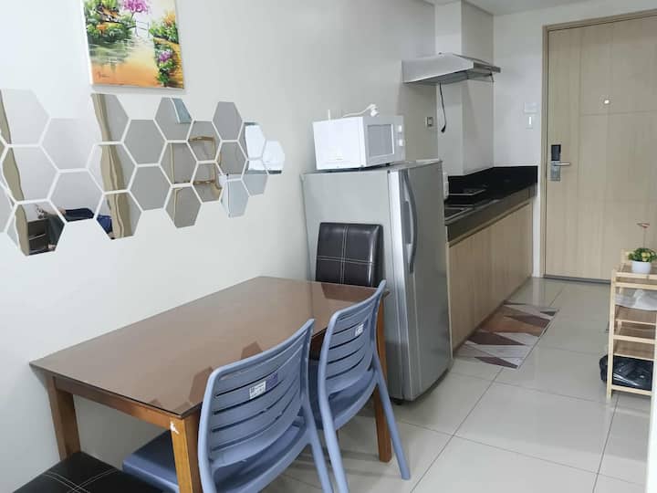 Vine Tower1 2br Freeparking, Unli Wi-fi, Primevids - Meycauayan
