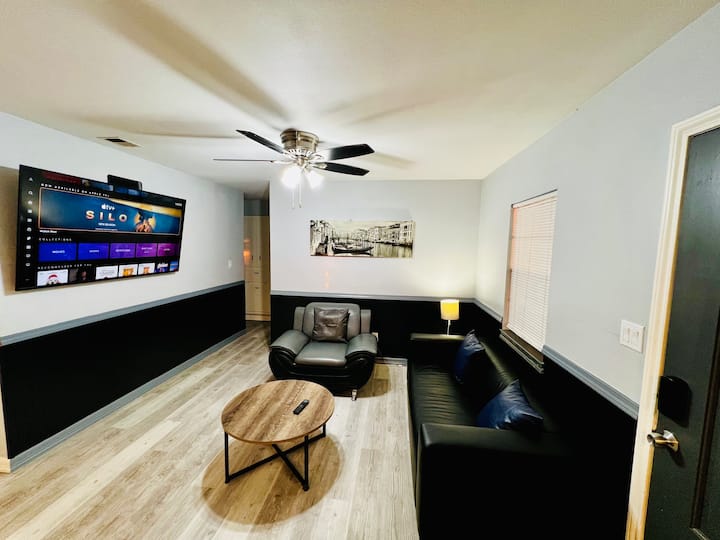 Quince Charming - Central Location & Great Value - McAllen