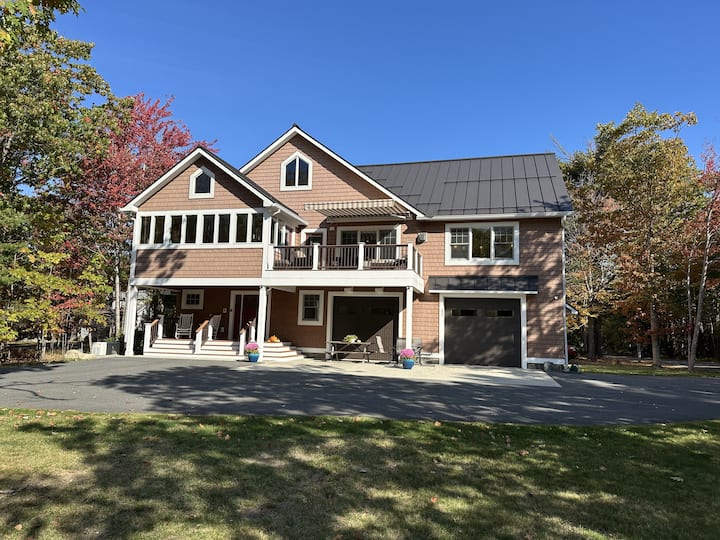 Modern Home At The Entrance To Acadia - Acadia National Park