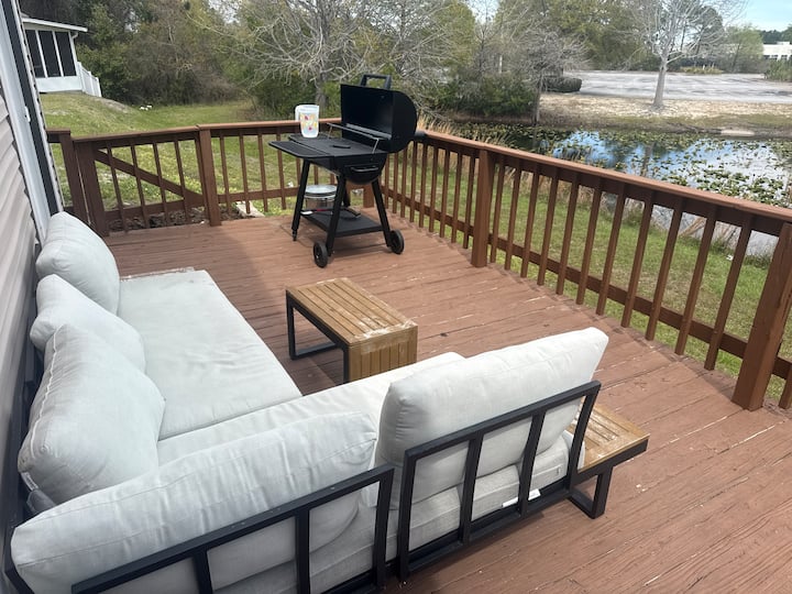 2 Community Pools, 3br/2ba, Grill, Pet Friendly - Panama City Beach, FL