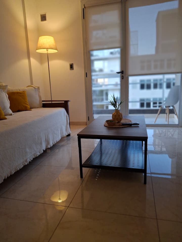 Dpto En Pleno Centro De Nqn - Neuquén