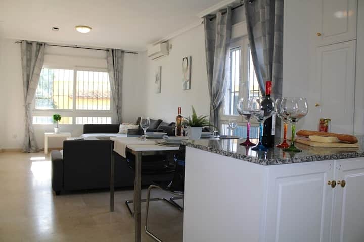 Great For Families And Golfers, Villamartin - Cabo Roig