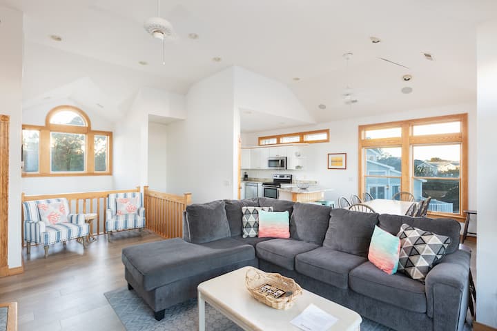 Good Luck Duck | Pets Ok, Walk To Beach & Dt Duck! - Duck, NC