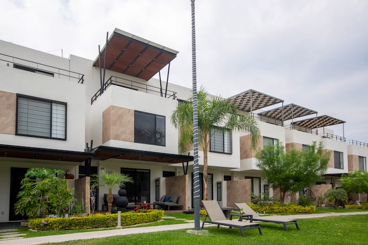 Relajate En Casa Moderna Con Increibles Amenidades - Xochitepec