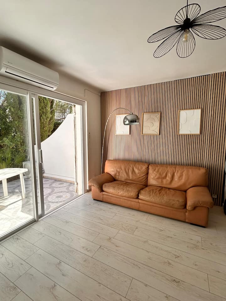Studio, Chambre, Jardin à 5mins à Pied De La Mer. - Saint-Raphaël