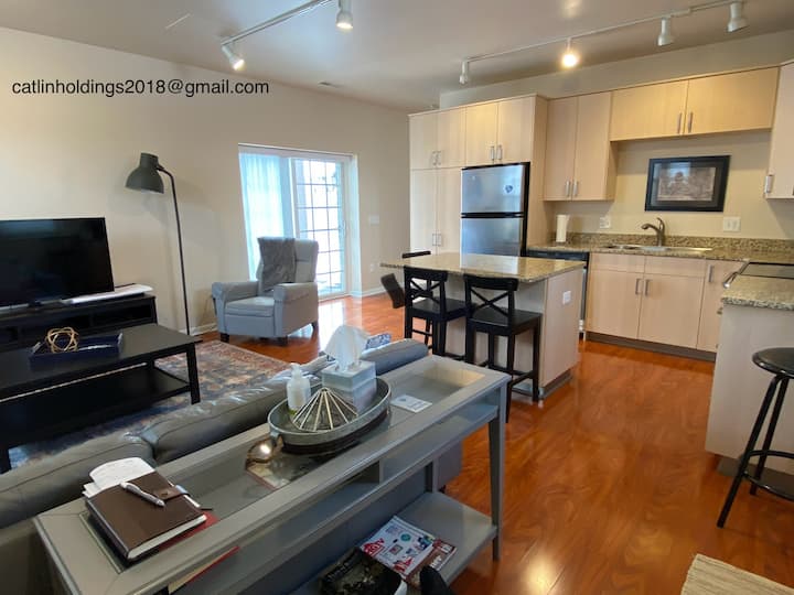 Downtown Rochester Gem! - Rochester Hills