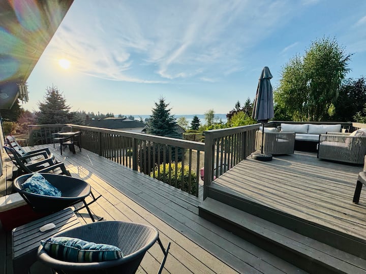 In The Hills Above The Sound! - Federal Way, WA