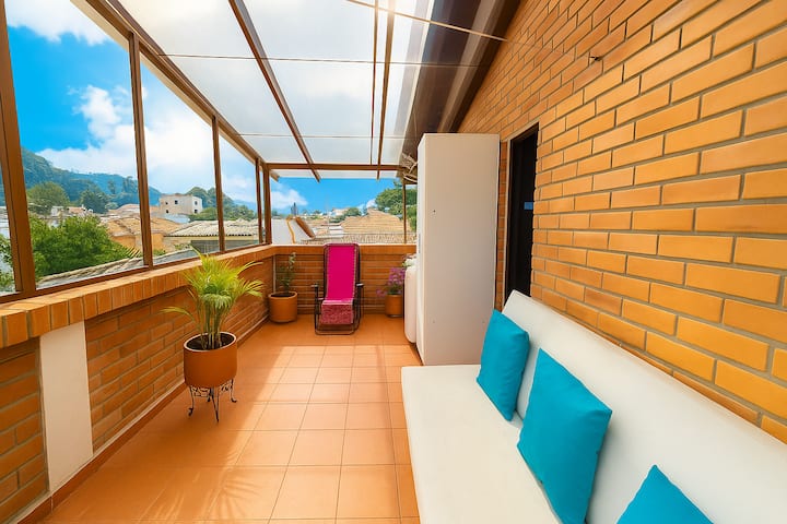 Penthouse Con Terraza Panorámica - Vista A Turi - Cuenca