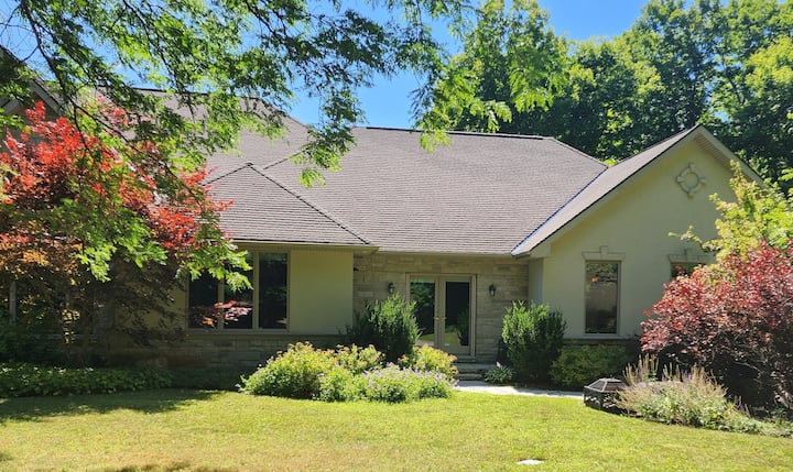 Hockley Valley Retreat With Hot Tub And Trails - Hockley Valley