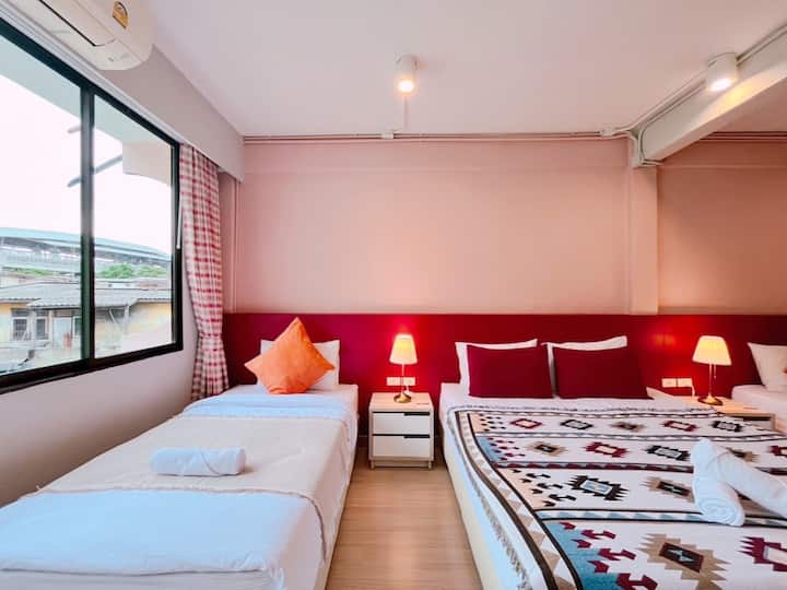 Bangkok Susie's Home : Stay With Local Guide, Mrt - Thailand