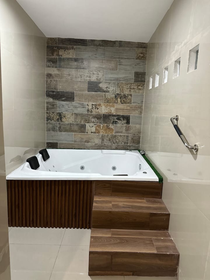 Espaciosa Casa•jacuzzi•futbolito•cerca Pedro Anaya - Los Mochis
