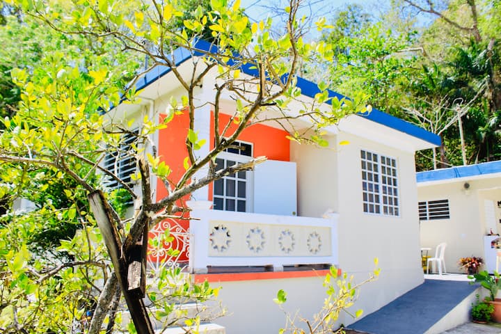 Casa Miliky 5-mins Away To The Beach - Aguadilla