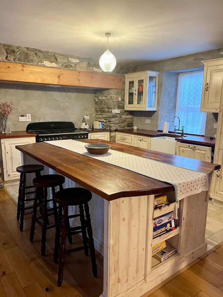 Killarney Cottage - Thado's Farmhouse - Killarney, Ireland