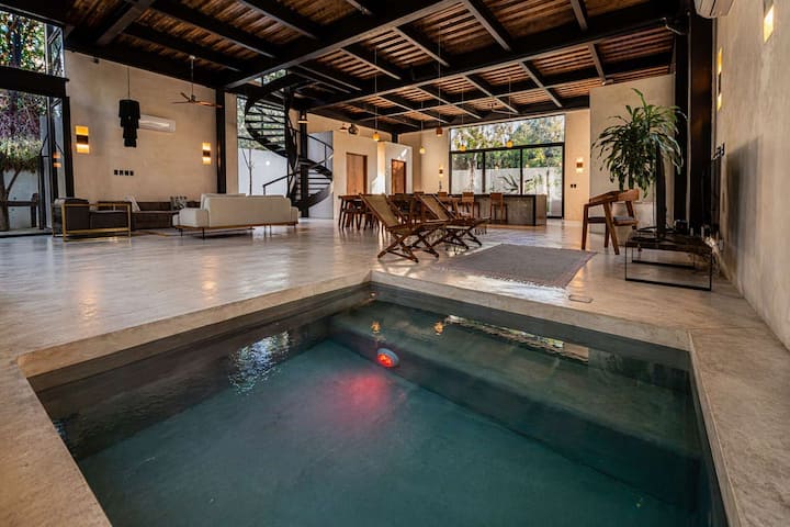 Minimalist 4br Jungle Villa • Indoor Hot Tub! - Tulum