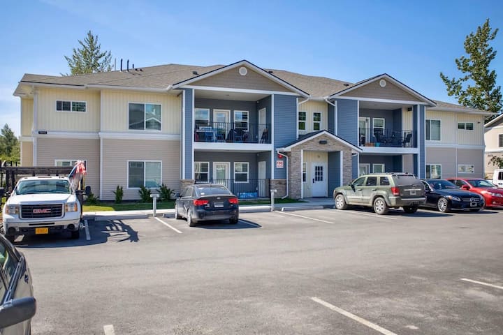 Gated Community Apartment - 3bed/2bath - Alaska
