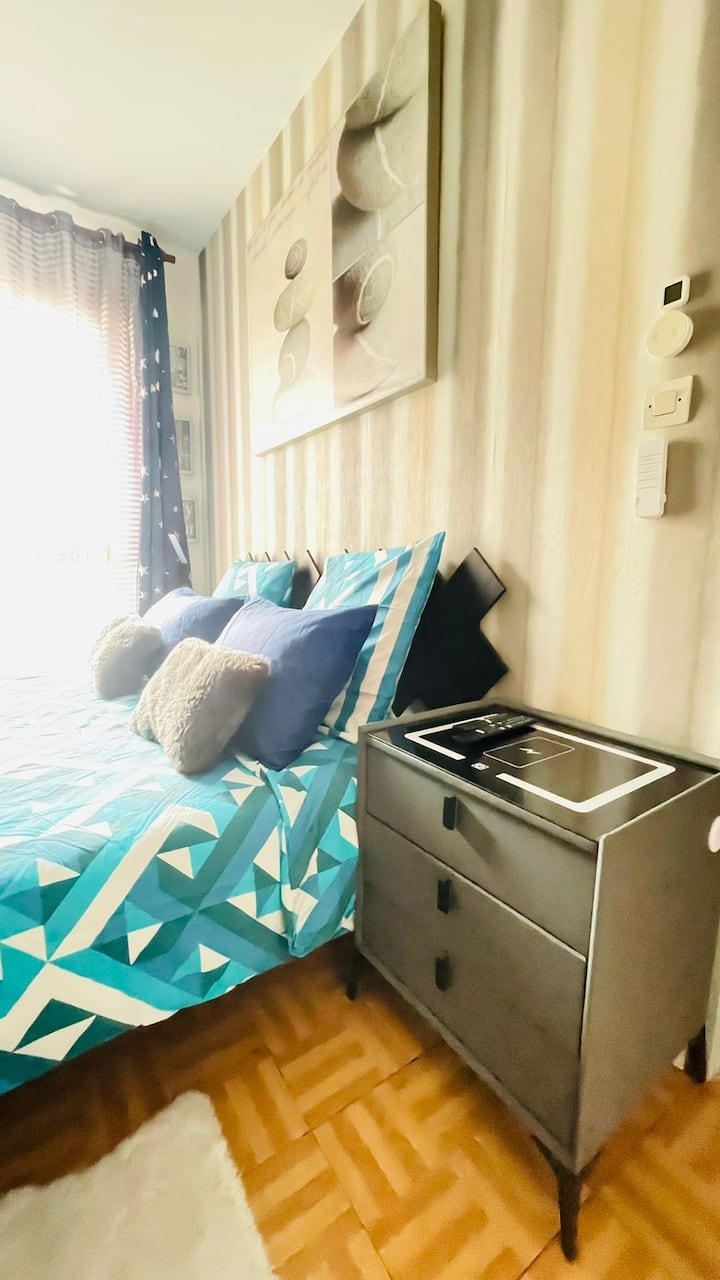 Hi ! Chambre à 2 Pas De Lyon Petit Déjeuner Dispo - Francheville