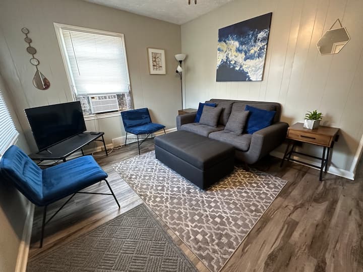 Perfect Fortraveling Worker! Cute, Cozy Clean 1108 - Fremont, NE