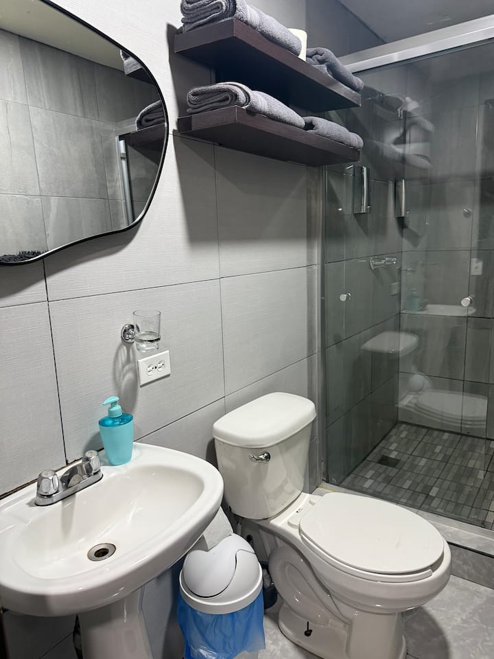 Dpto. #1,5 Min Playa, Malecón, Bares, Centro - Ensenada