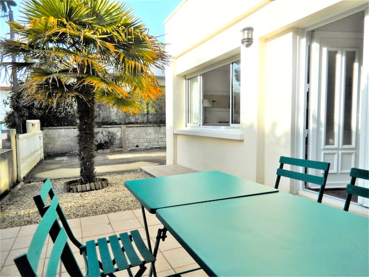 Appartement Très Agréable, 150m Plage De Royan. - Royan