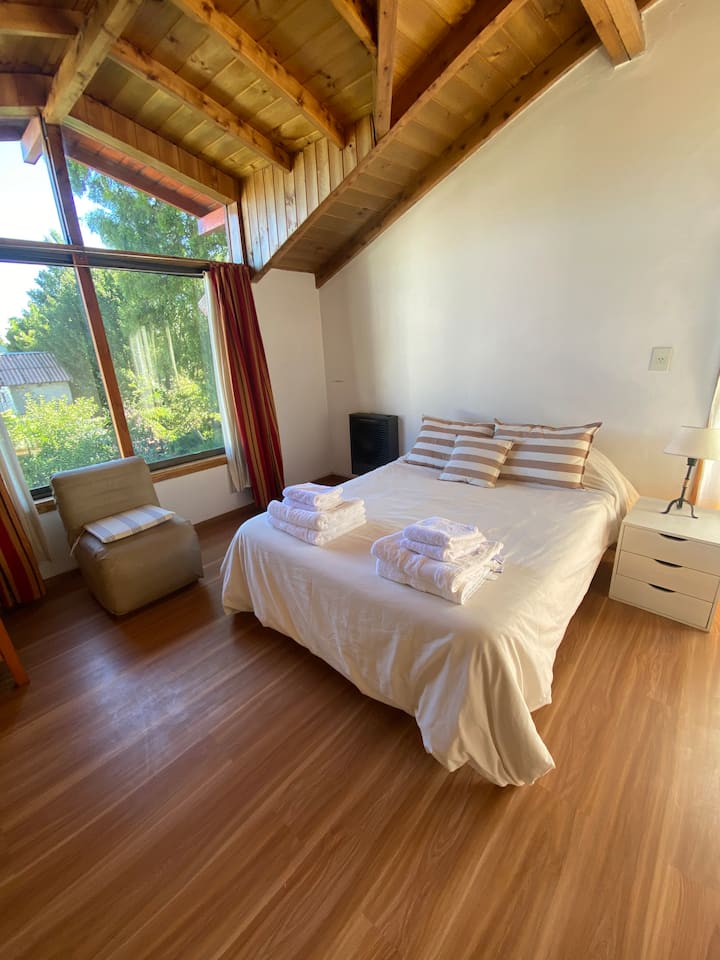 Amplia Y Luminosa Casa Km 5 Melipal - San Carlos de Bariloche