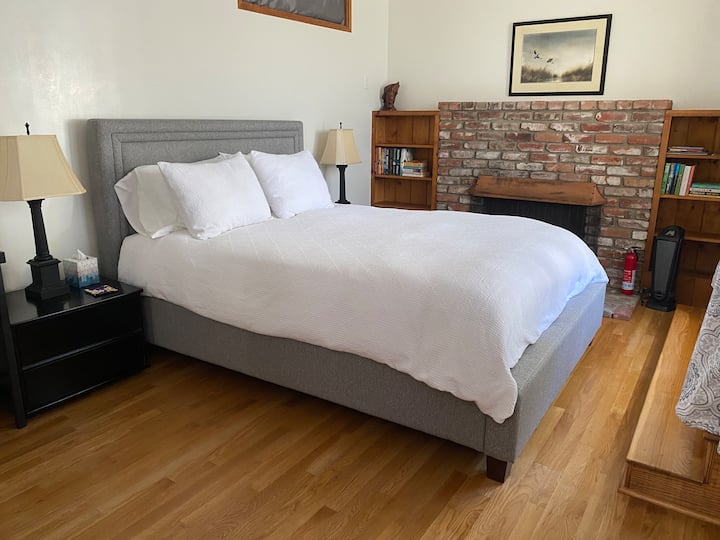 Mima's Cottage - Santa Monica, CA