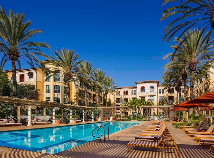 Irvine Spectrum | Pool & Gym | Central Location - Laguna Beach, CA