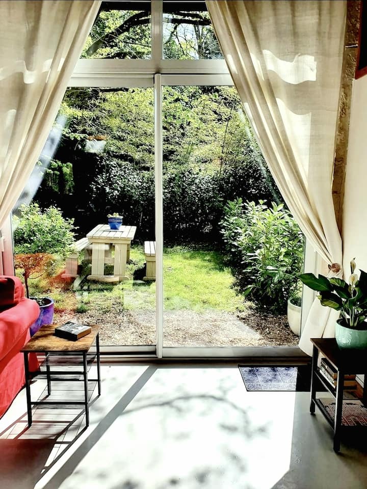 Gîte Paisible En Pleine Nature à La Campagne - Charente