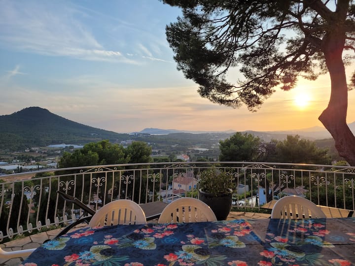Villa Climatisée, Belle Vue, Au Calme, 1,5 Km Mer - 예르