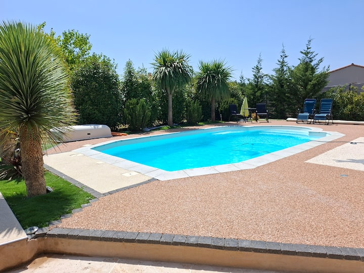 Maison Climatisée Avec Piscine "Chauffée " - Régusse
