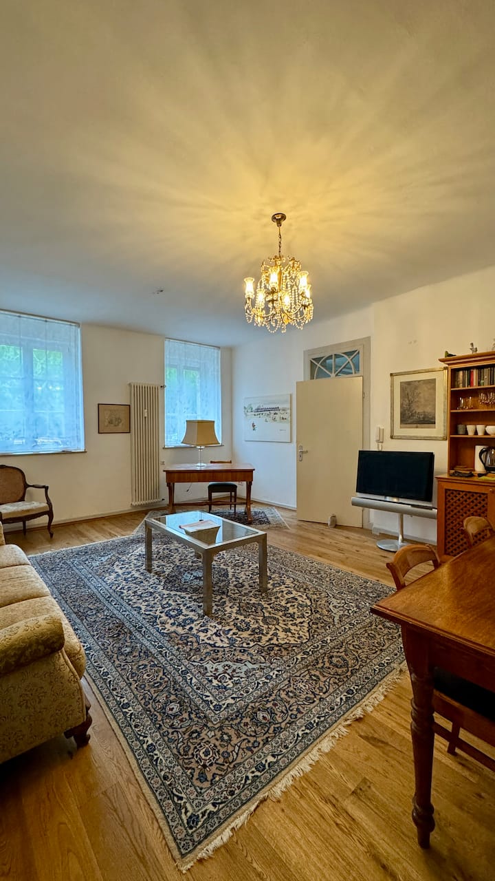 Apartment In The City Palace At Veltmanplatz - Aachen