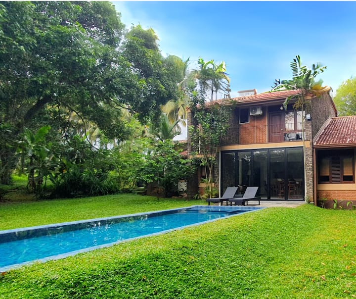 Tropical Garden Villa With Pool Close To Airport - Sri Lanka
