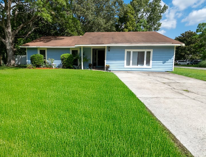 Mt. Pleasant Sweetgrass Cottage - Mount Pleasant, SC