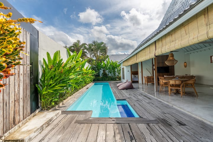 Villa Kazz 1 - Pool Walking Distance To Beach - Australia