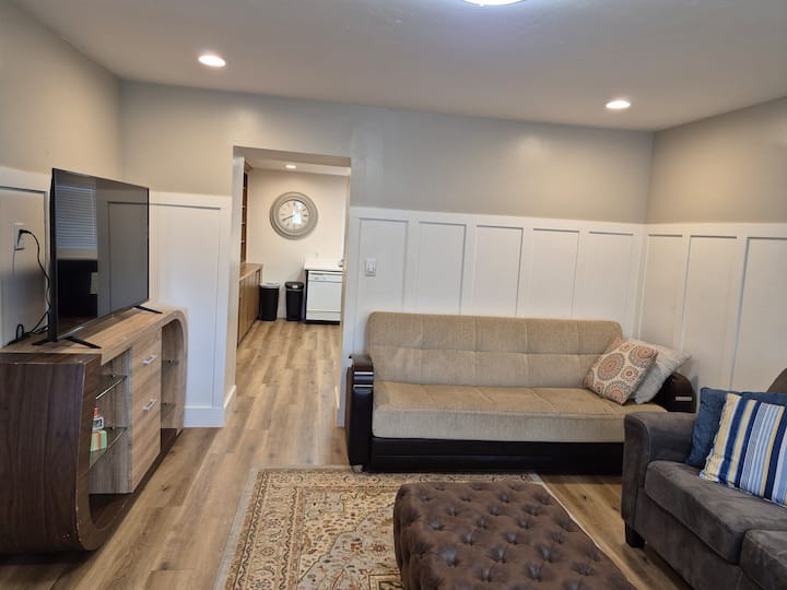 Renovated Home On 1 Level. Wrapping Porch - Lehi, UT