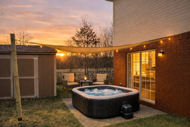 Bike Trails + Hot Tub | Walk To Walmart Hq - 羅傑斯