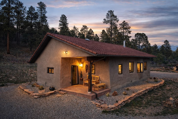 Eco-friendly Guest House On 40 Acres Above Durango - Durango, CO
