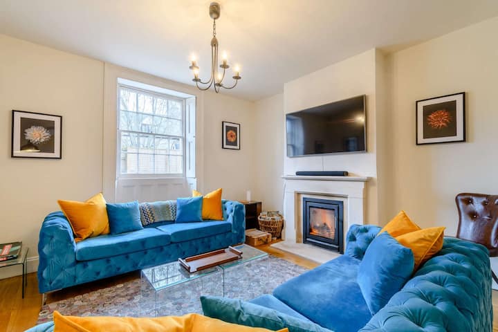 Large Friendly Holiday Cottage Near To Kingham, Daylesford And Stow On The Wold - Milton House - Stow-on-the-Wold